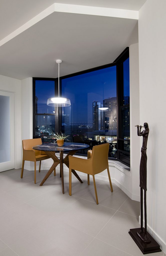 Levin Downtown Condo/ Contemporary Downtown Living • Studio SIMIC